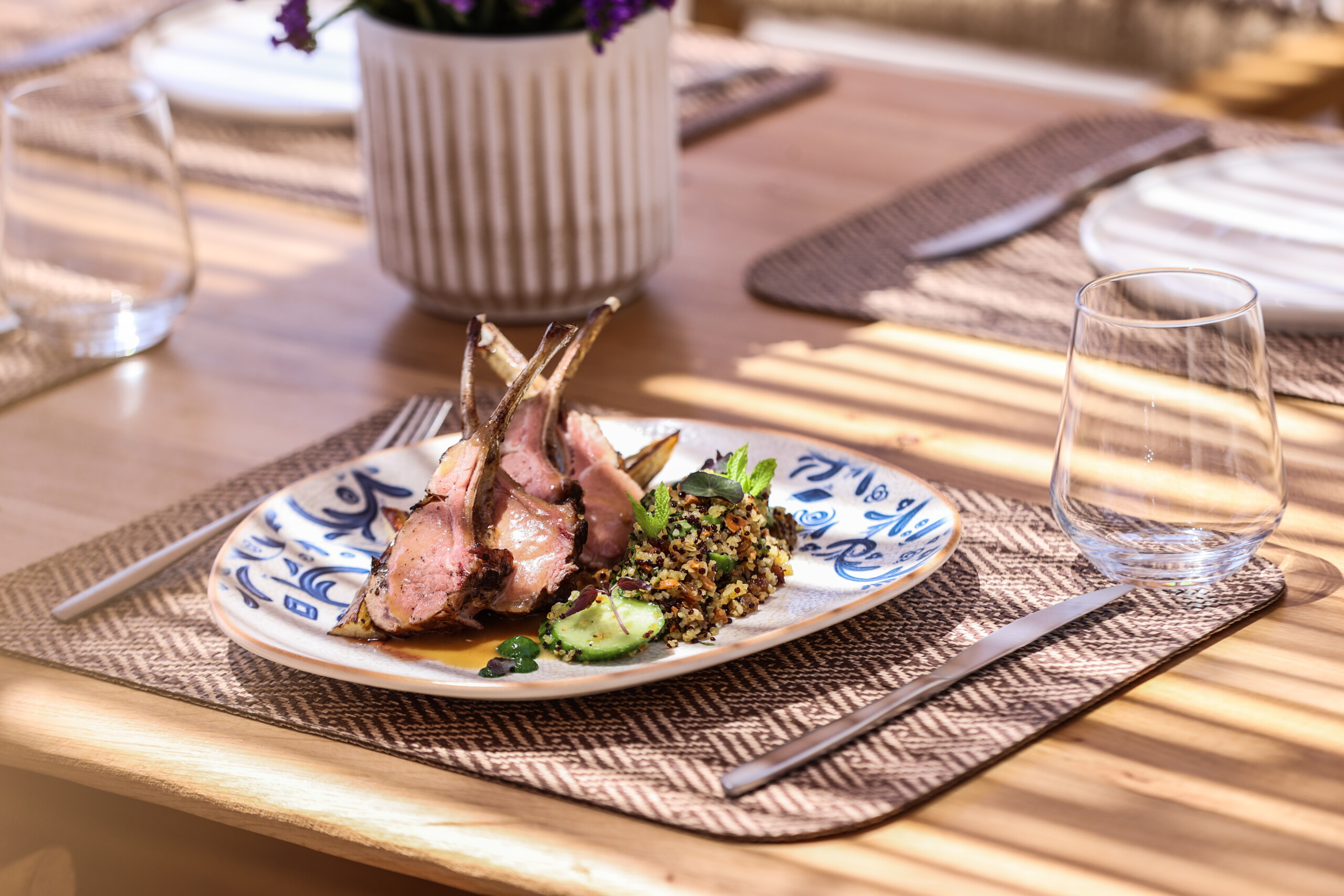 Comus Restaurant - Tropicana Hotel Mykonos